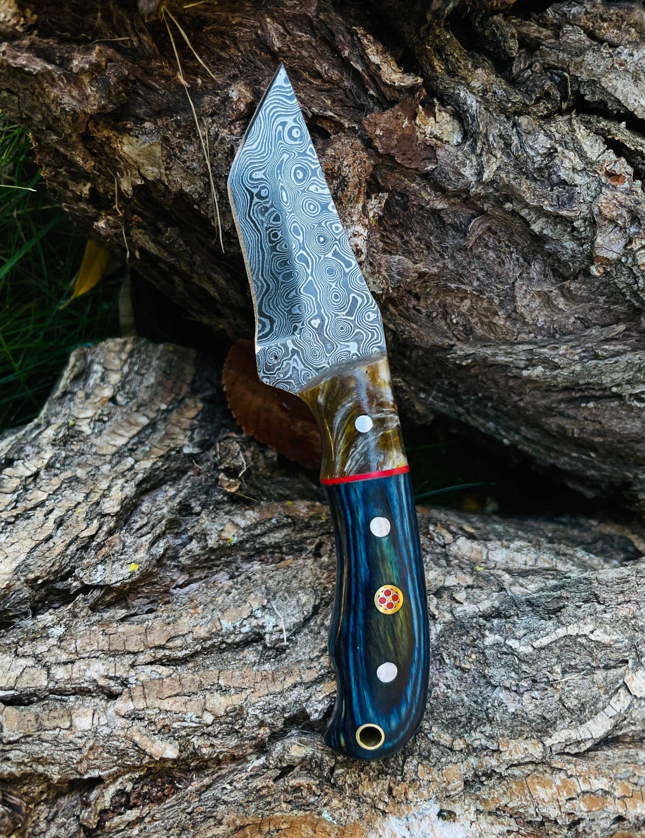 Damascus Steel EDC Style Tanto | Are you a Savage Soul?